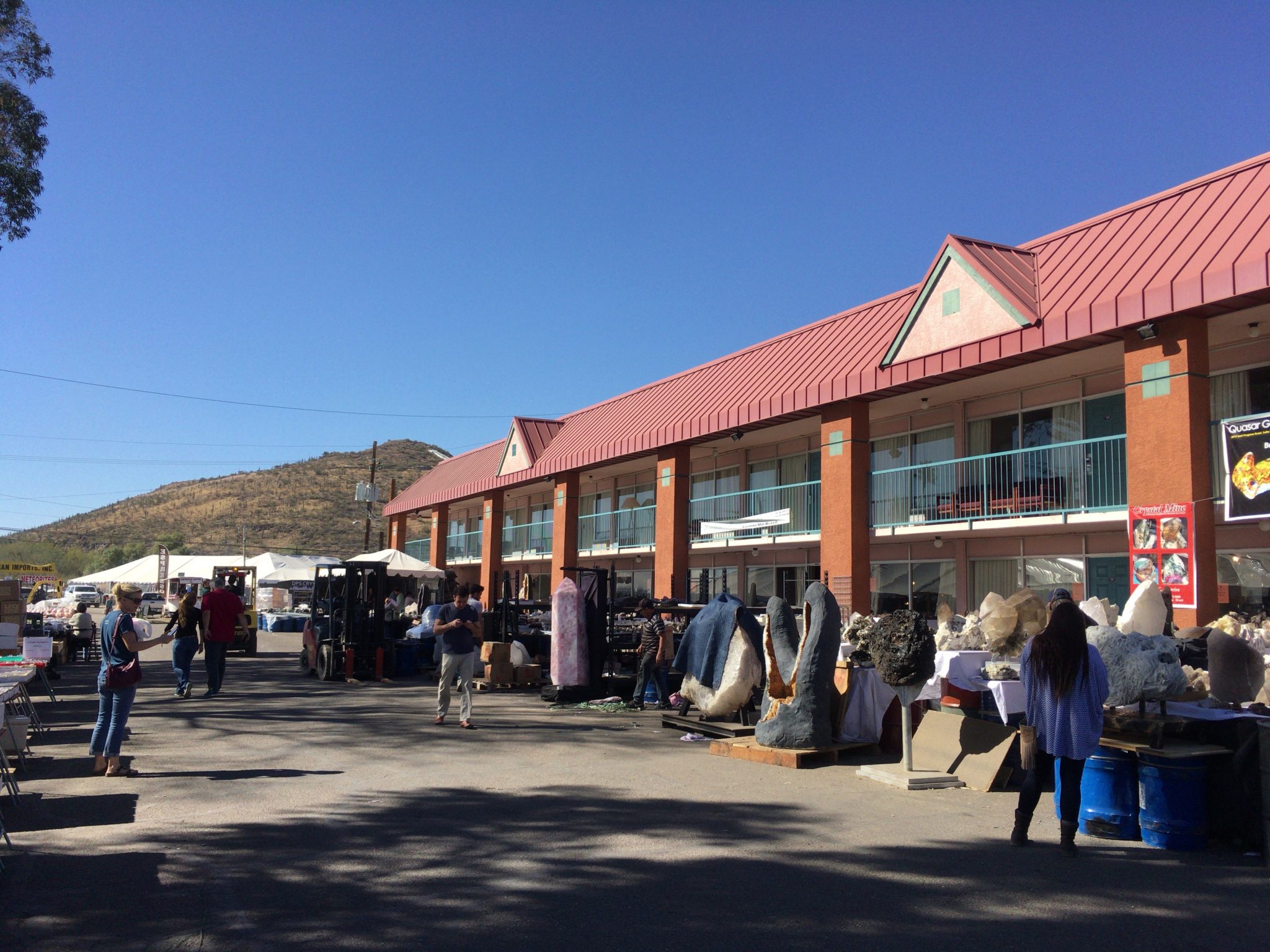Tucson Gem & Mineral Show (Main Show) | Tucson Gem Show 101